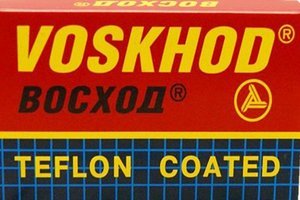 Voskhod Teflon Coated Double Edge Razor Blades – WWW.PRESTIGESHAVING.COM